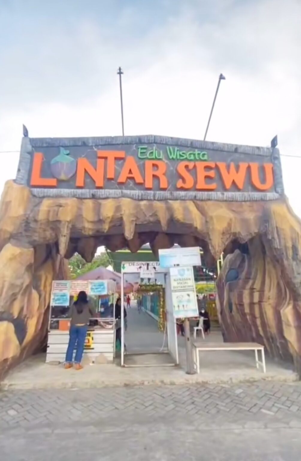 Rekomendasi Wisata Edukasi Lontar Sewu Gresik